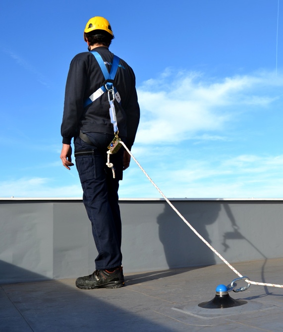 Arneses de seguridad. ¿Cómo hacer su mantenimiento? | SOLPRO